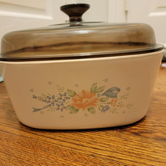 Corningware | Kitchen | Corning Ware 5l Casserole With Lid Vintage ...
